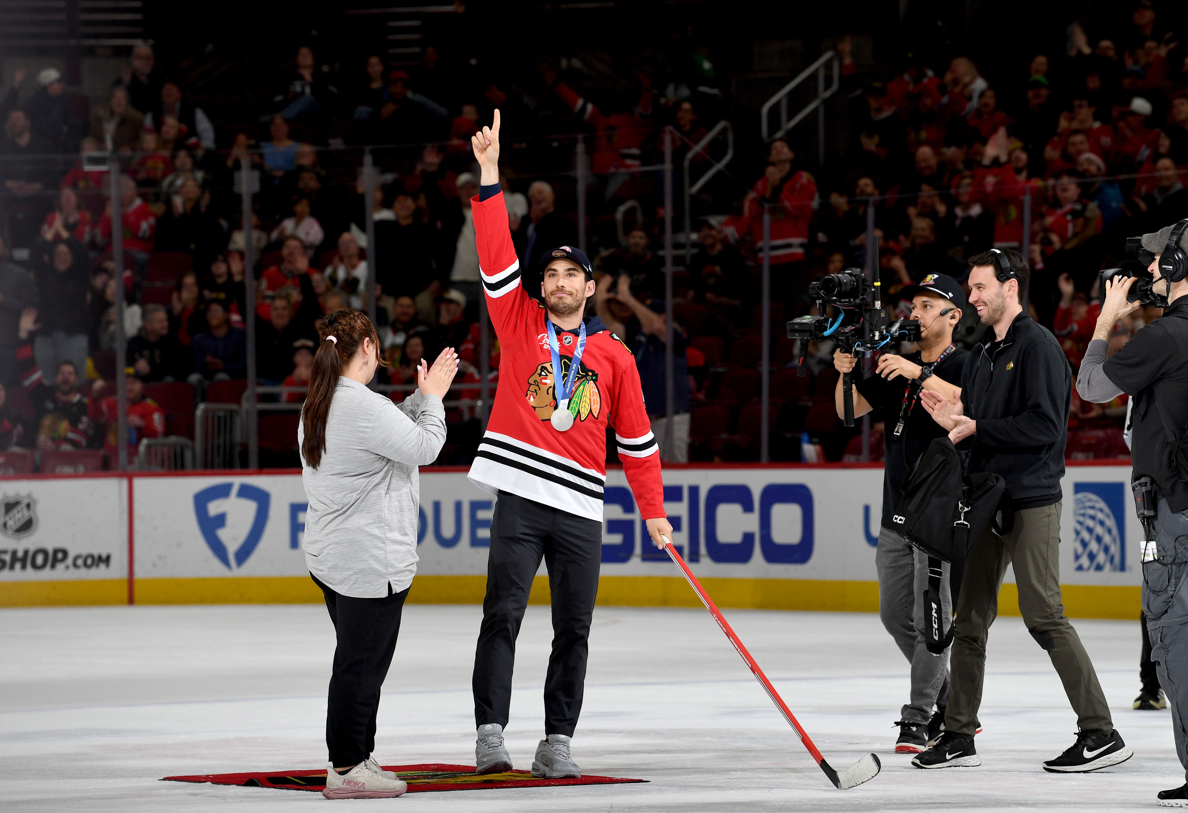 Local Olympian scored from center ice in Blackhawks' 'shoot the puck ...