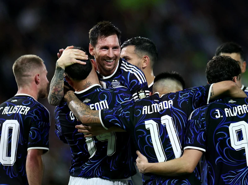 Messi tuyên bố đanh thép, thách thức mọi đối thủ phế truất ngai vàng ...