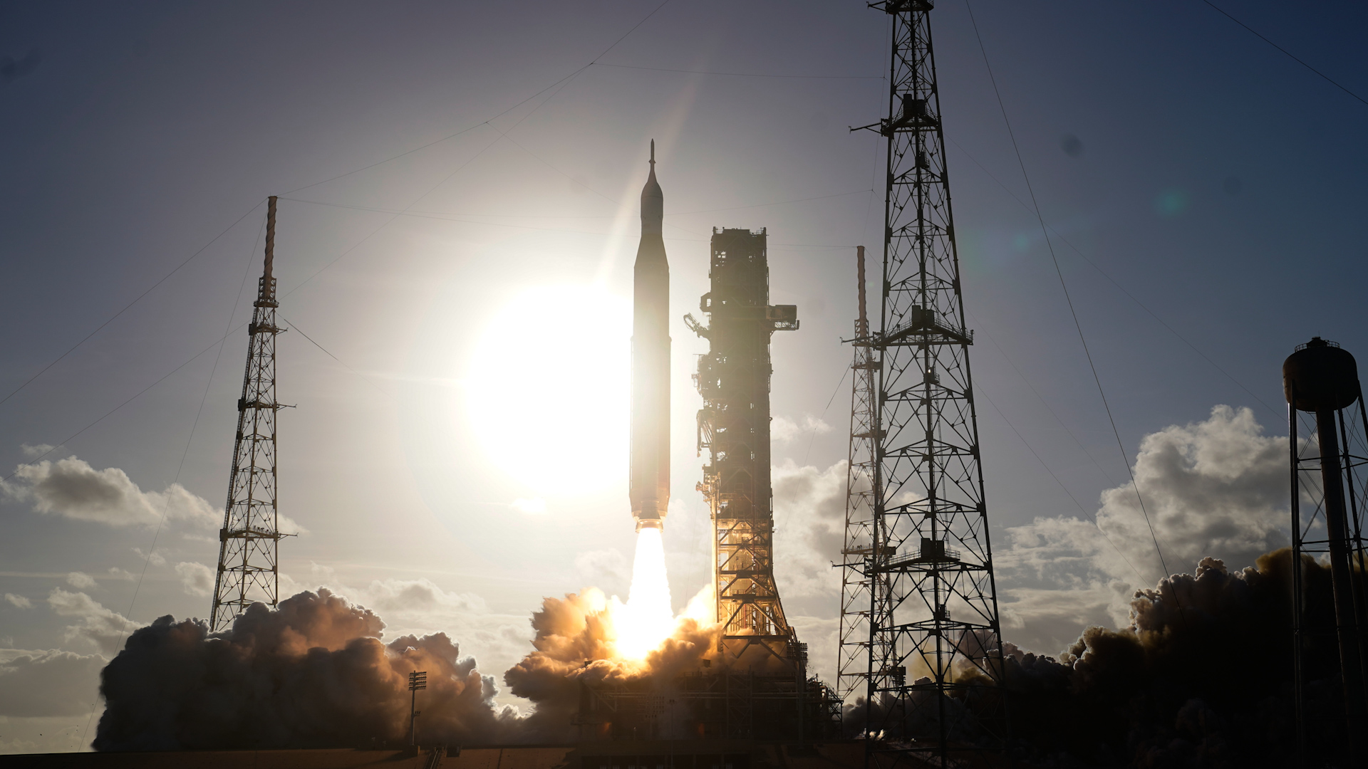 Canadian astronaut Jeremy Hansen launches to the moon on Artemis II