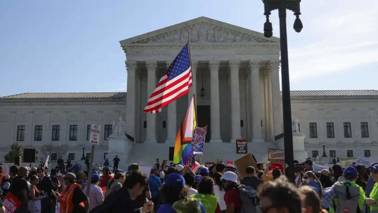 US Supreme Court debates citizenship, with rare Trump visit