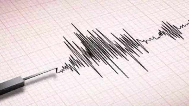 Strong 7.8 magnitude earthquake hits off Indonesia's coast, tsunami ...