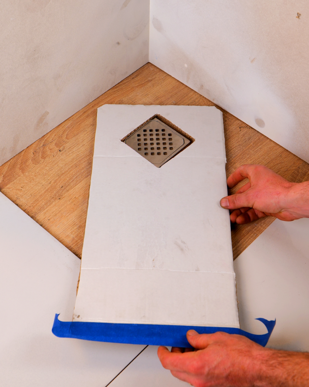 How to fit the tile perfectly in place