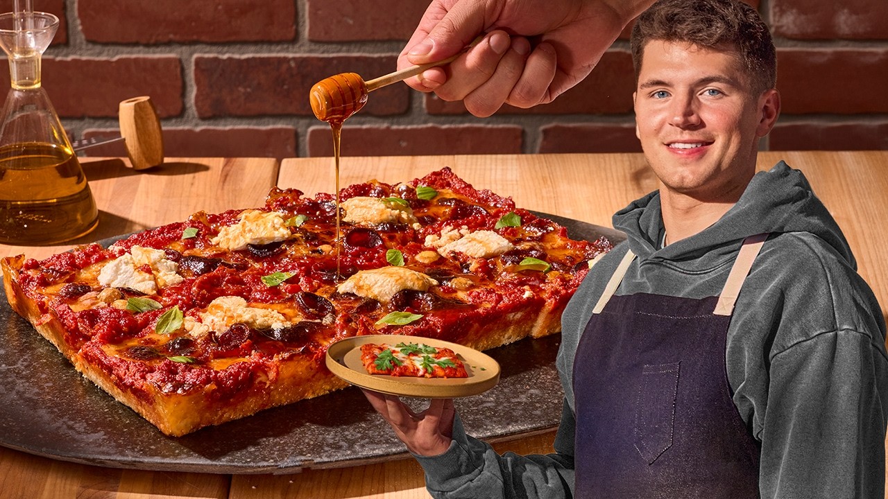 How a deep pan creates the perfect crust