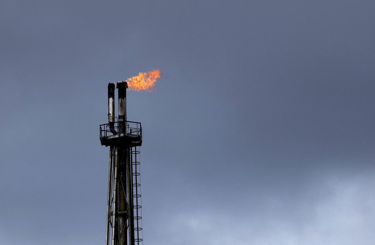 Oil jumps amid Trump’s threats to escalate US.-Iran conflict