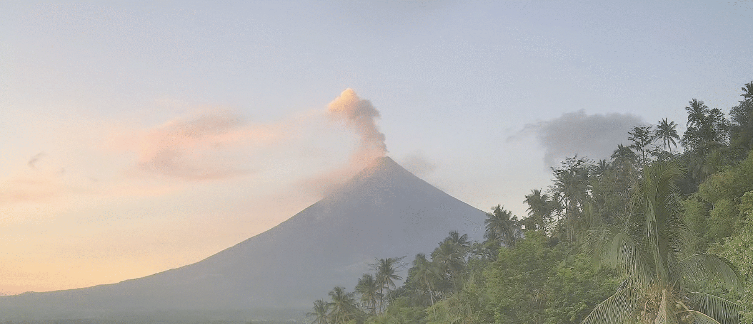 Mayon Volcano exhibits lava fountaining on Maundy Thursday