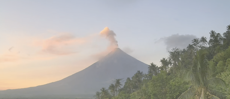 Mayon Volcano exhibits lava fountaining on Maundy Thursday