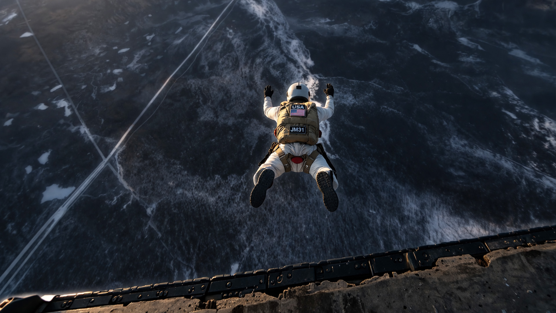 Des forces spéciales effectuent un saut en parachute à haute altitude