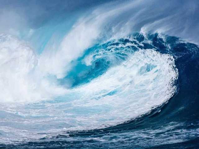 Powerful 7.4 quake jolts Indonesia, tsunami warning issued