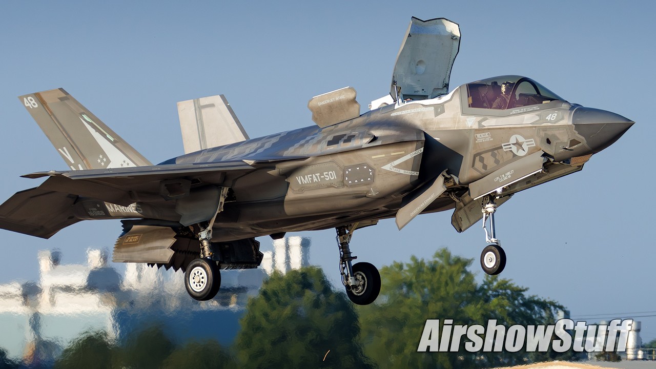 How this jet’s hovering display left the crowd speechless