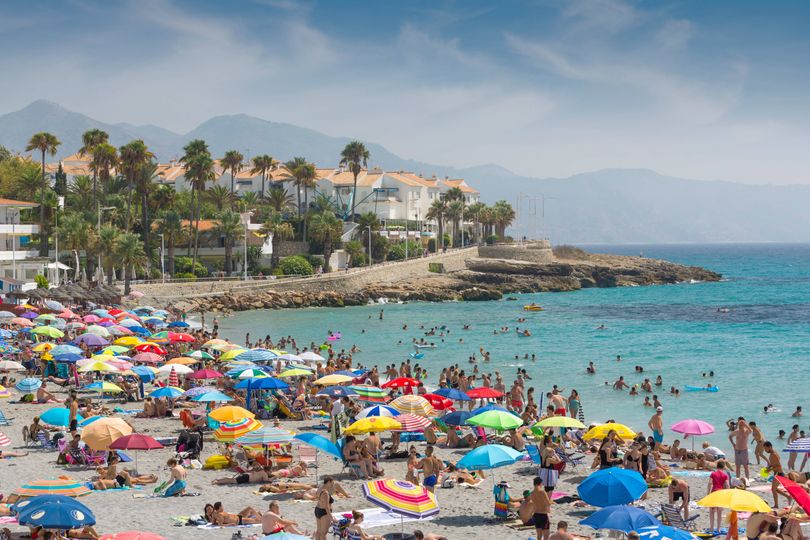 Spain health alert as virus outbreak hits beach hotspot ahead of Easter ...