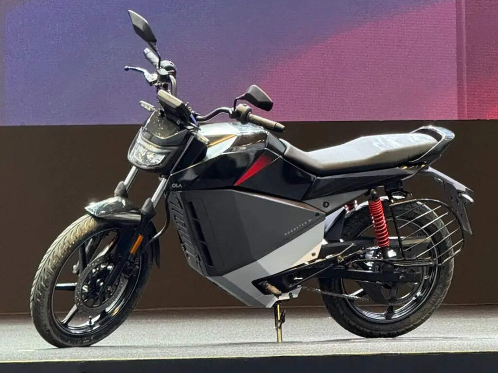 Ola Electric cuts Roadster 9.1 price by Rs 60,000 as 4680 Bharat Cell ...