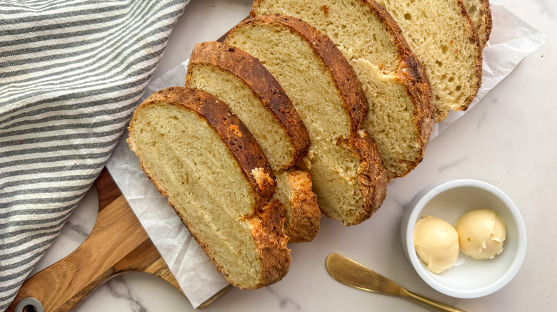 No-knead Asiago bread recipe