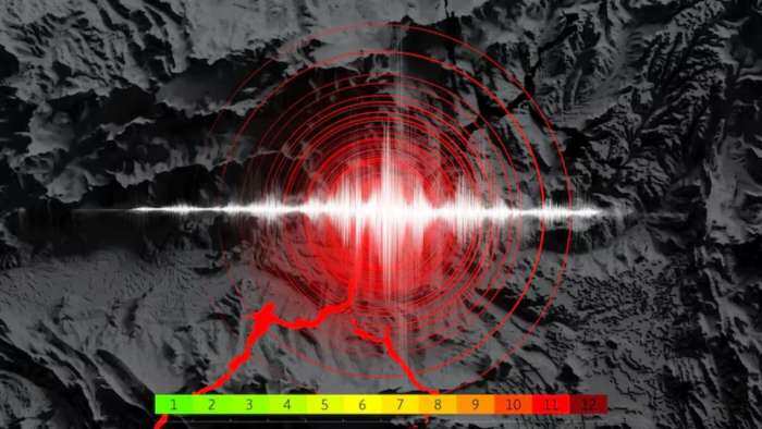 Indonesia earthquake today: Strong 7.4 quake triggers small tsunami ...