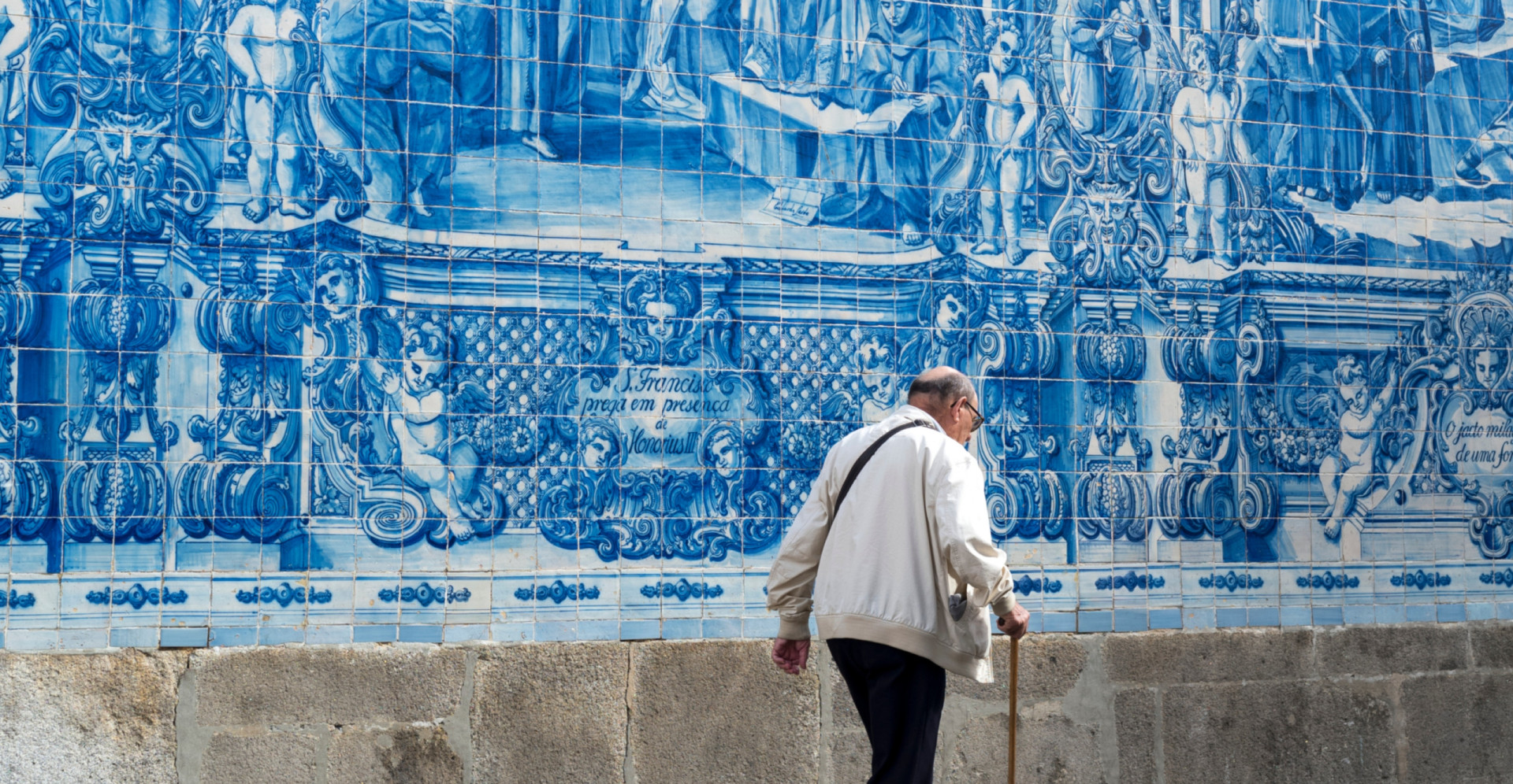New research shows that the body ages faster at 44 and 60