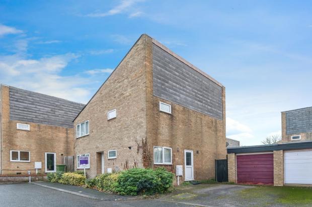 People divided over 'drab' Buckinghamshire house – What do you think?