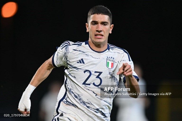 Berubah pikiran, rekan setim Jay Idzes lepas paspor Italia demi bela ...