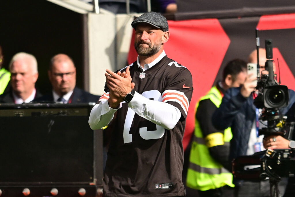 Joe Thomas snubs Shedeur Sanders in latest statement on Browns’ QB battle