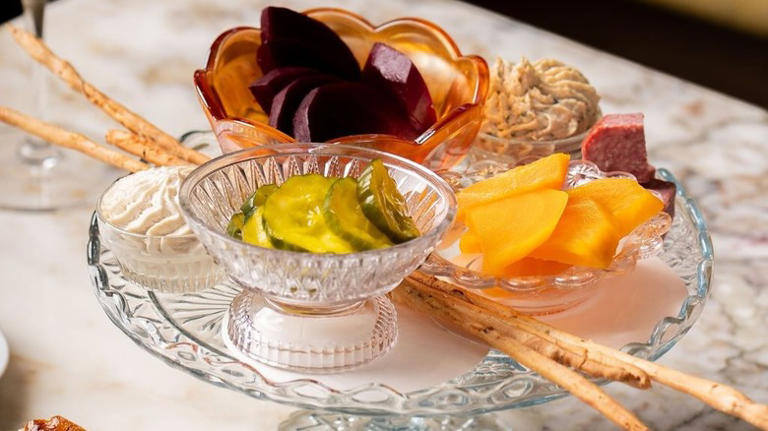 What are supper clubs and why are they common in the Midwest?