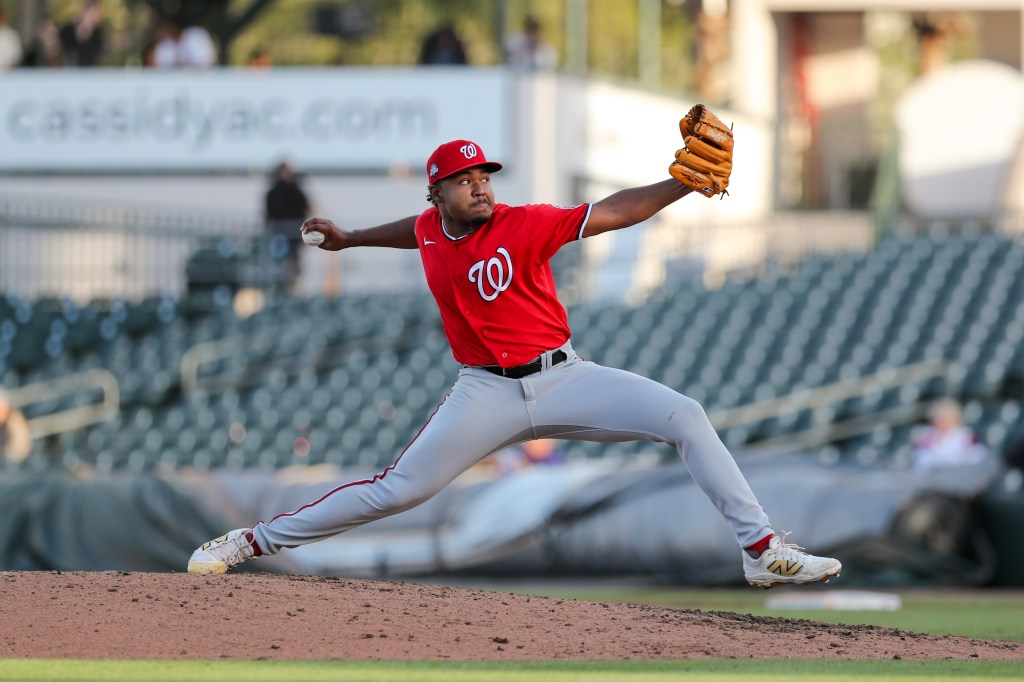 Yankees trade infielder Jorbit Vivas to Nationals for pitcher Sean Paul ...