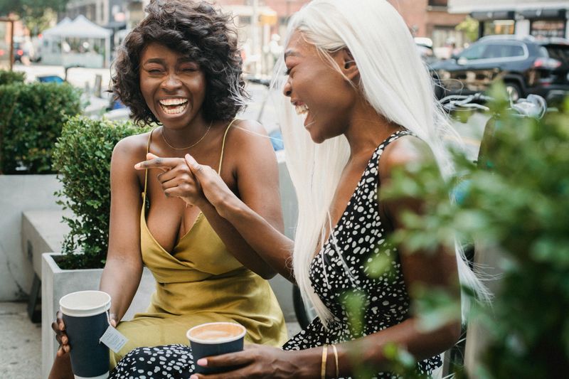 Women who have very few friends usually share these 12 rare traits