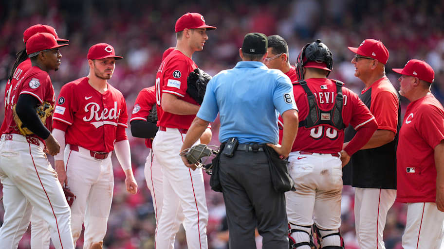Reds provide concerning update on Nick Lodolo after early exit