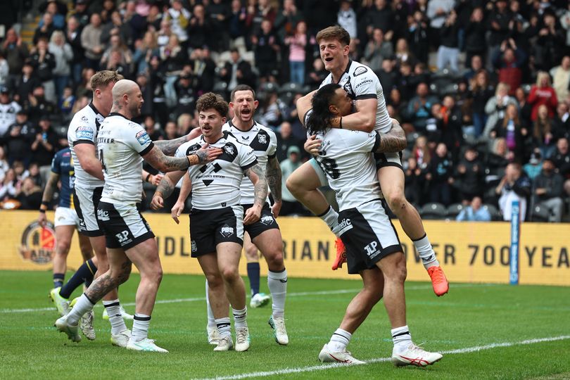 Hull FC defy underdog tag to kickstart season with superb Leeds Rhinos ...