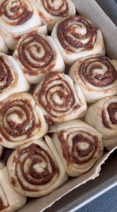 Soft and gooey cinnamon rolls: Perfect homemade treat