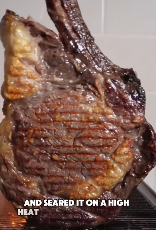 The thickest of thiccc tomahawk steaks