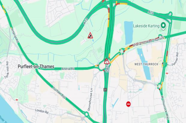 Delays after crash on M25 junction roundabout