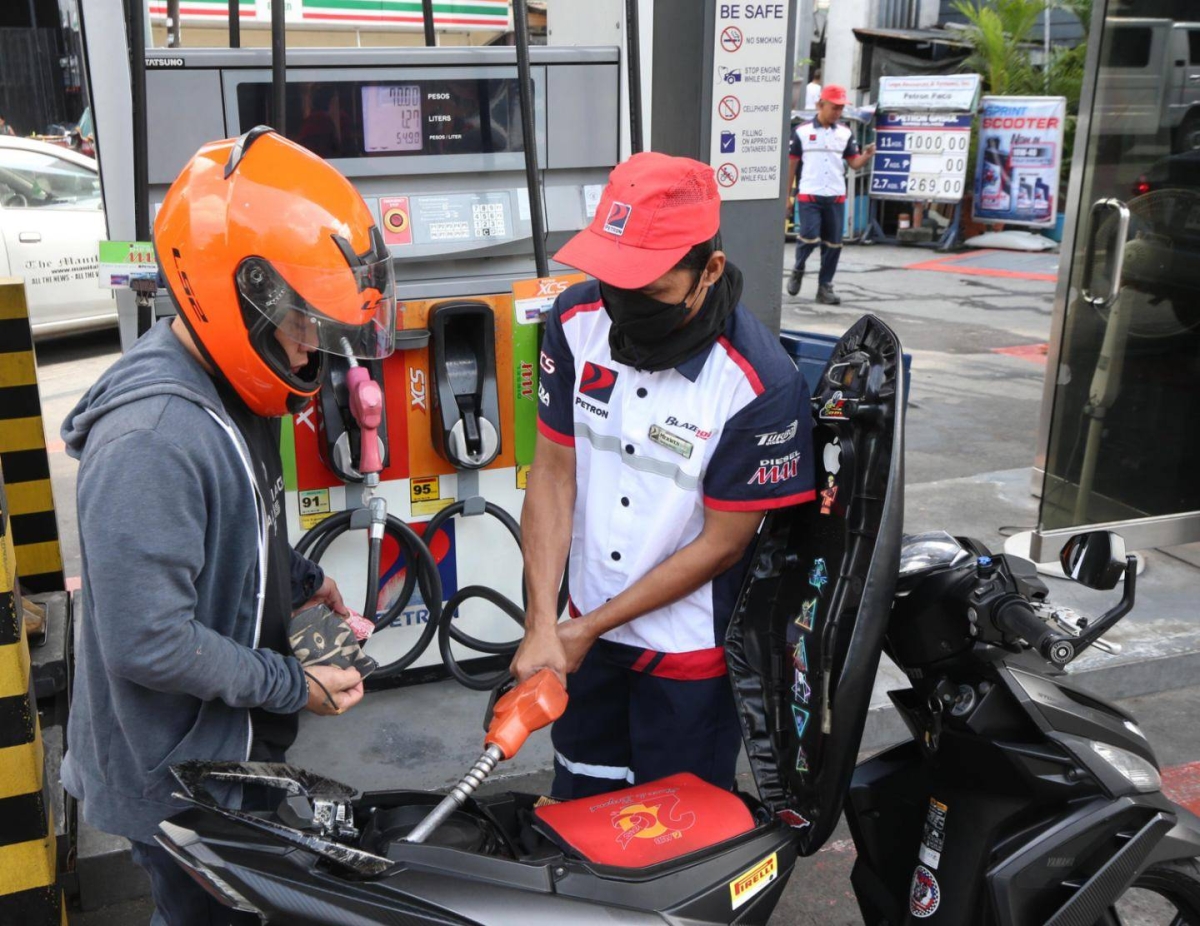Imus City steps up gas station monitoring for fair oil prices