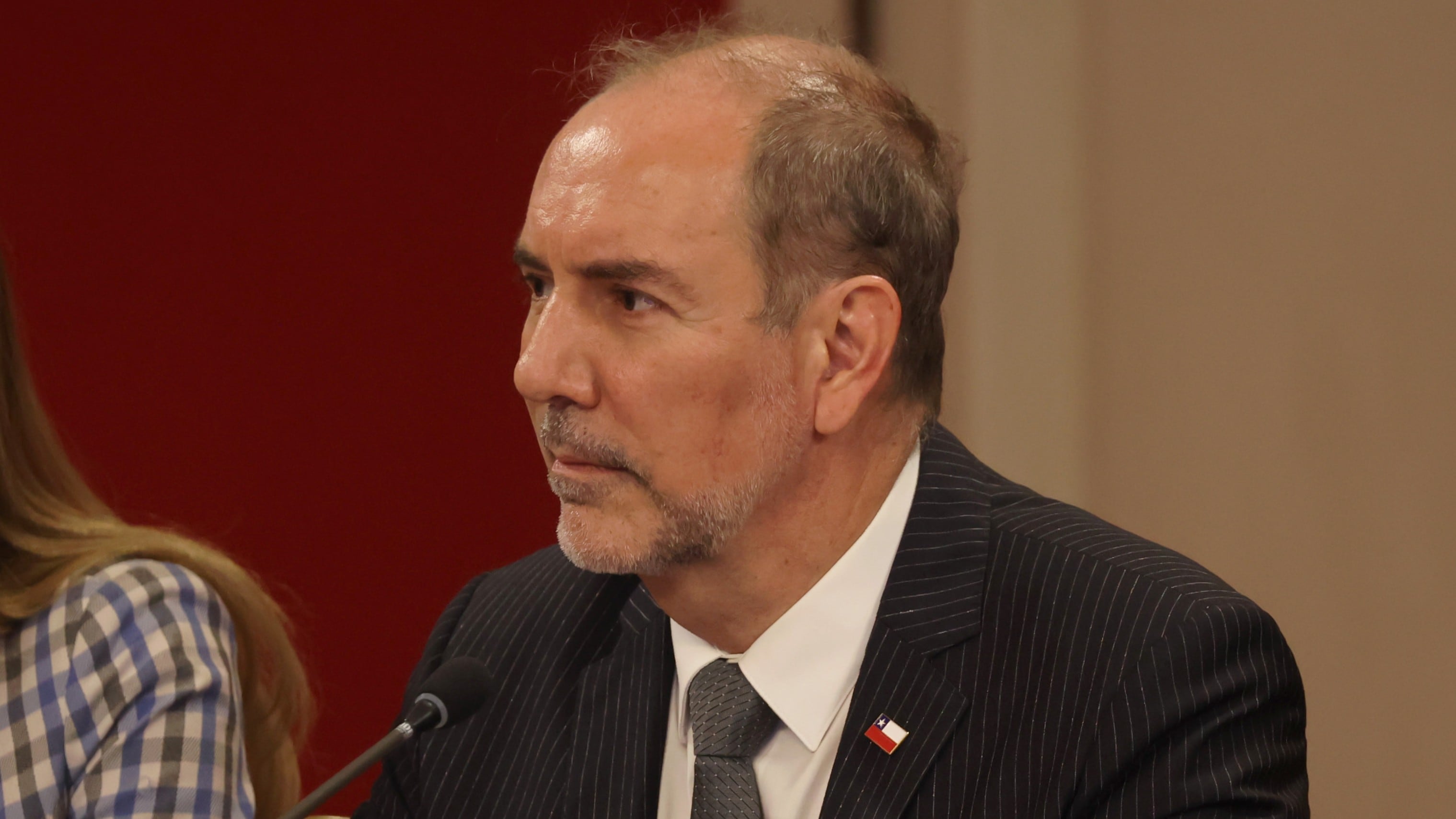 Ministro de Transportes descarta reducción de oferta de buses en la RM ...