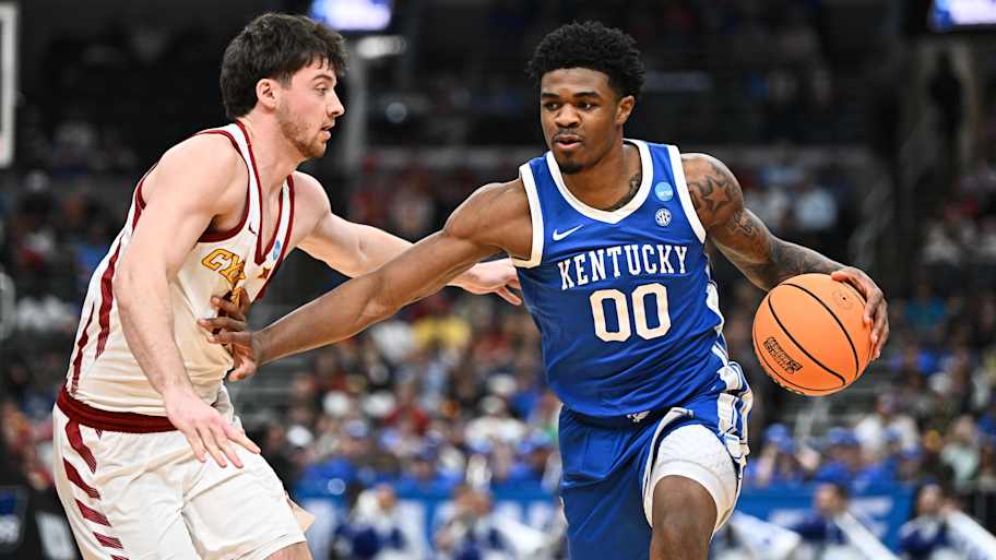 Otega Oweh injury update: Kentucky star visibly hampered in round of 32