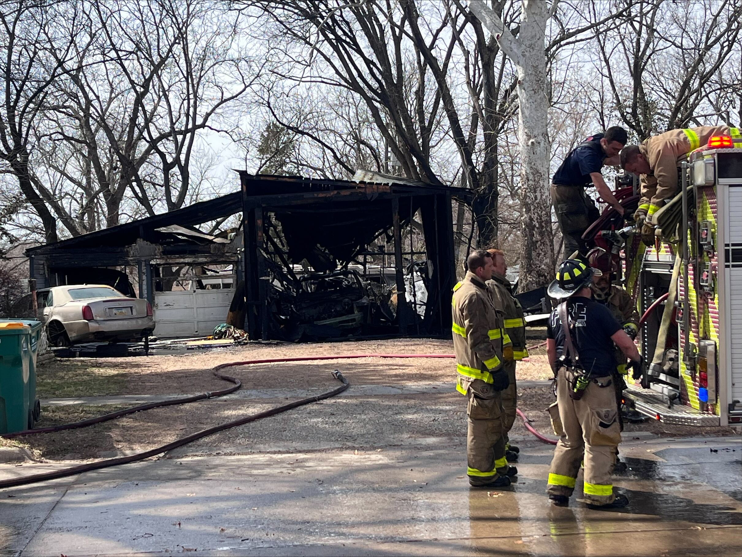 Topeka fire crews respond to structure blaze Sunday afternoon