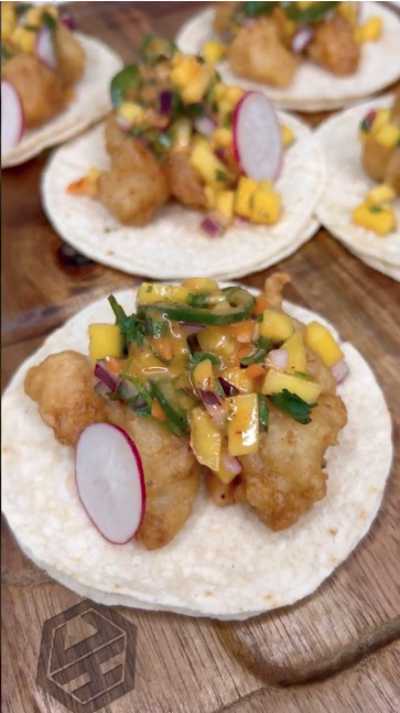 Crispy shrimp tacos, flavorful & easy seafood tacos