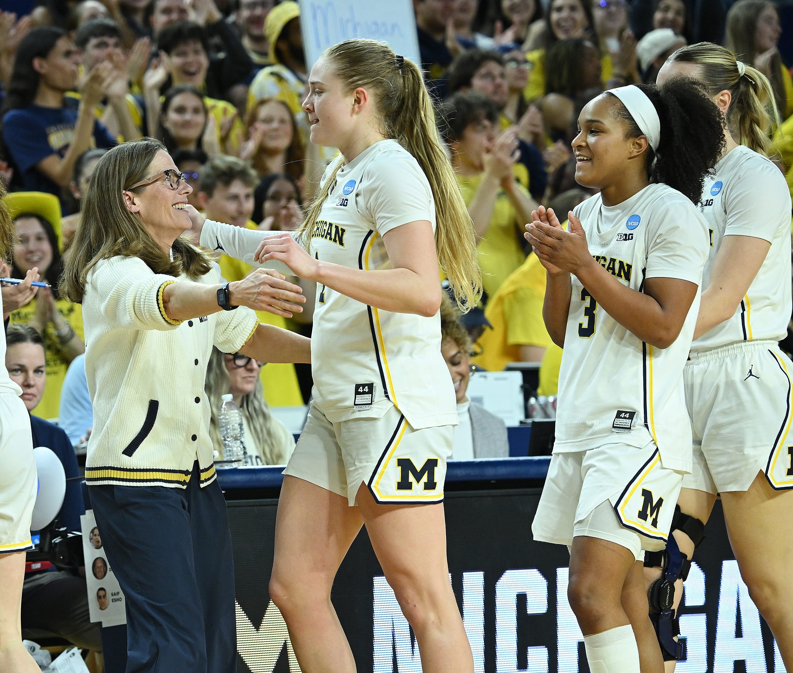 Predictions for Michigan vs. Texas in women's NCAA tournament
