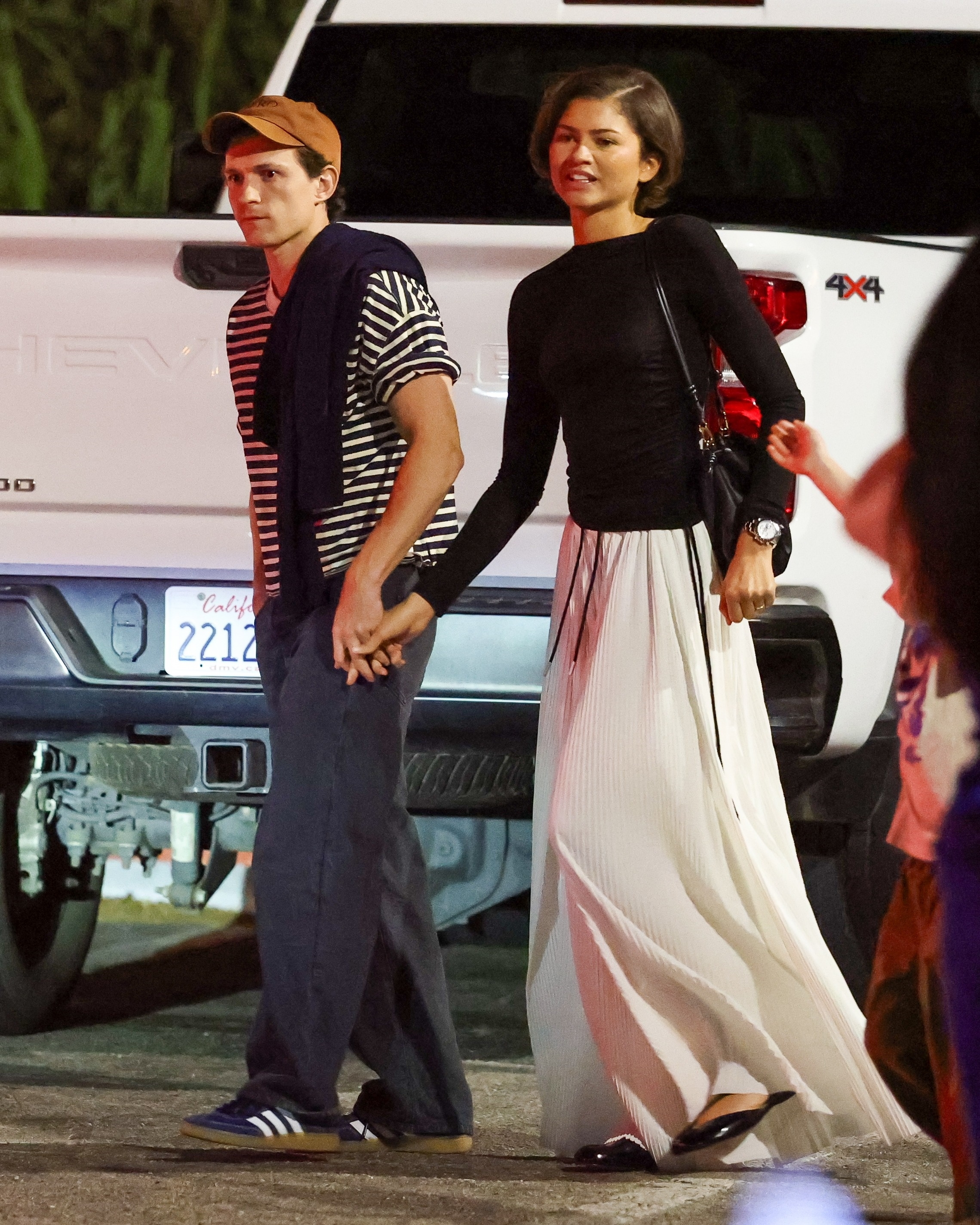 Zendaya flashes gold band in first sighting with Tom Holland since ...