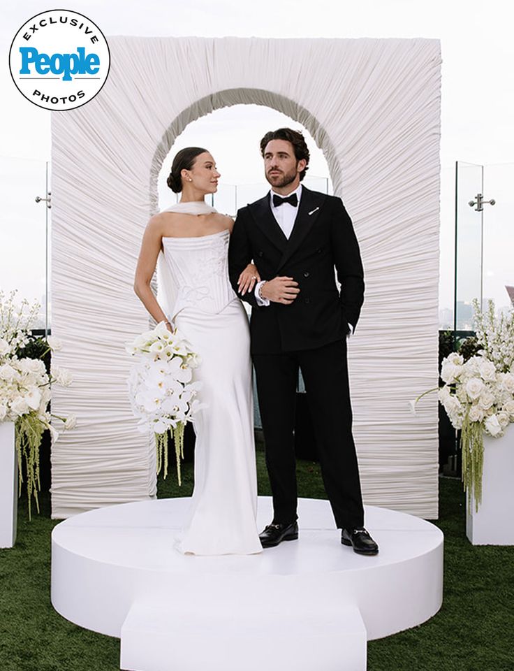“Days of Our Lives” star Conner Floyd marries Carly Frei in 'Old-School ...