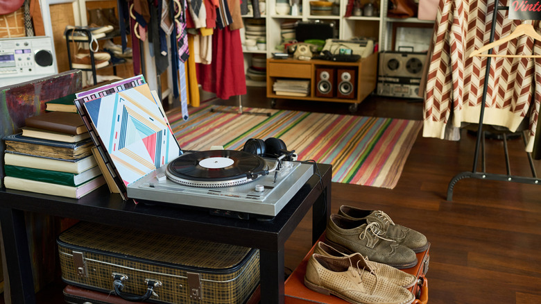 The old-school decor everyone's snatching up at thrift stores in 2026