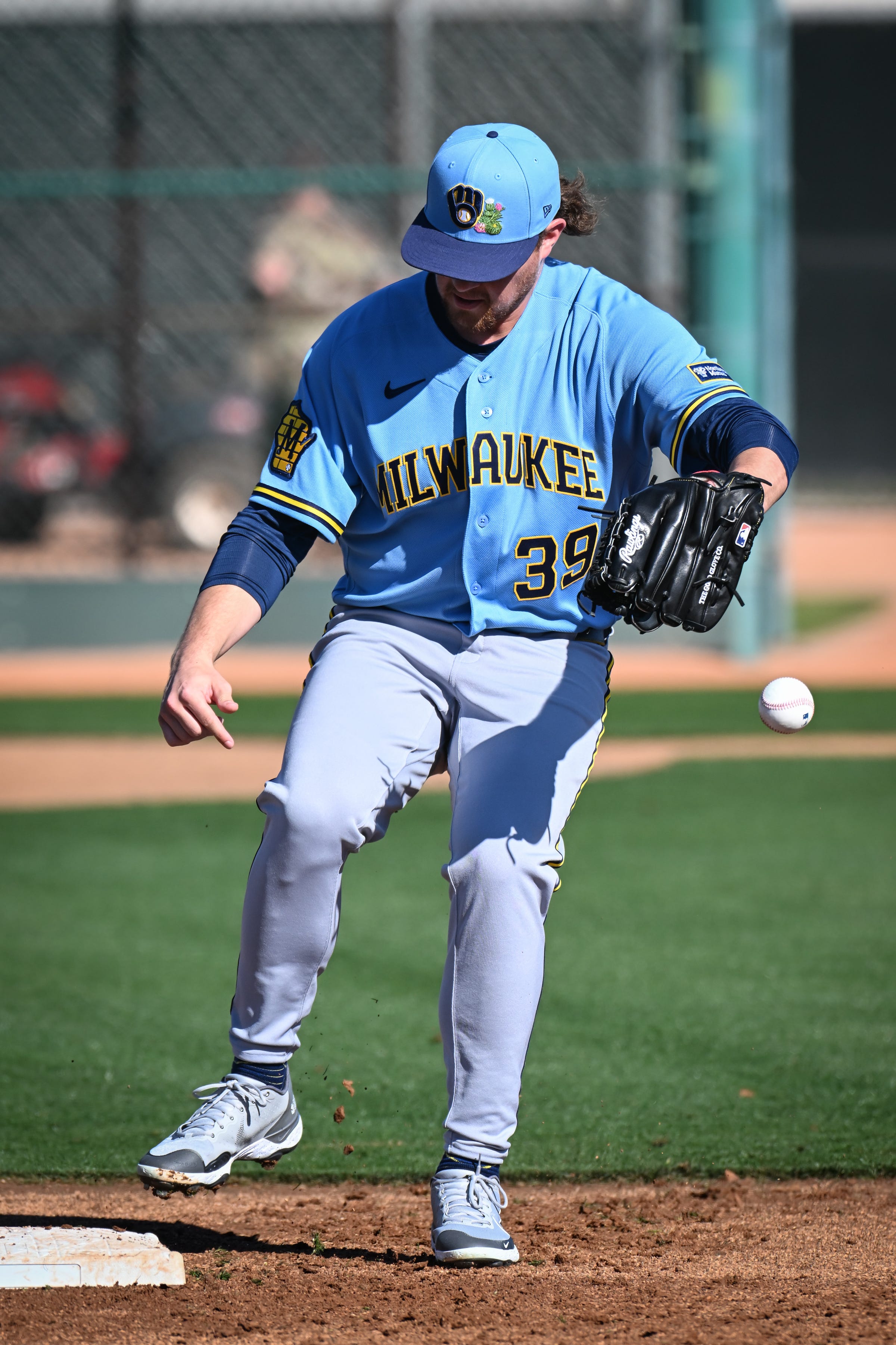 Cactus League play comes to an end as Brewers get walloped by Cubs