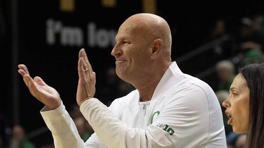 Oregon's Kelly Graves gives honest opinion on home games in NCAA tournament