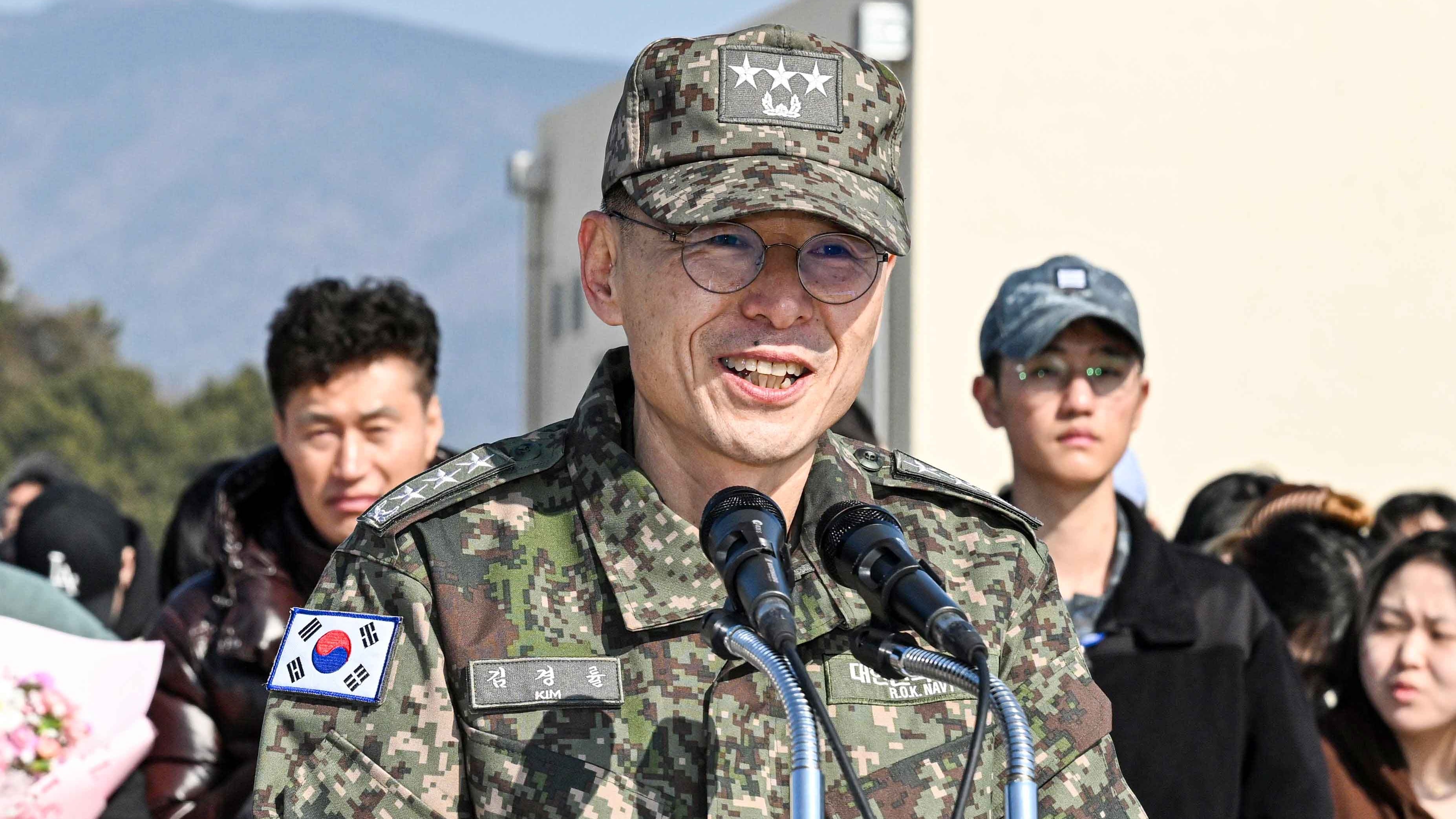 Navy Lieutenant General Kim Kyung-ryul named chief of naval staff