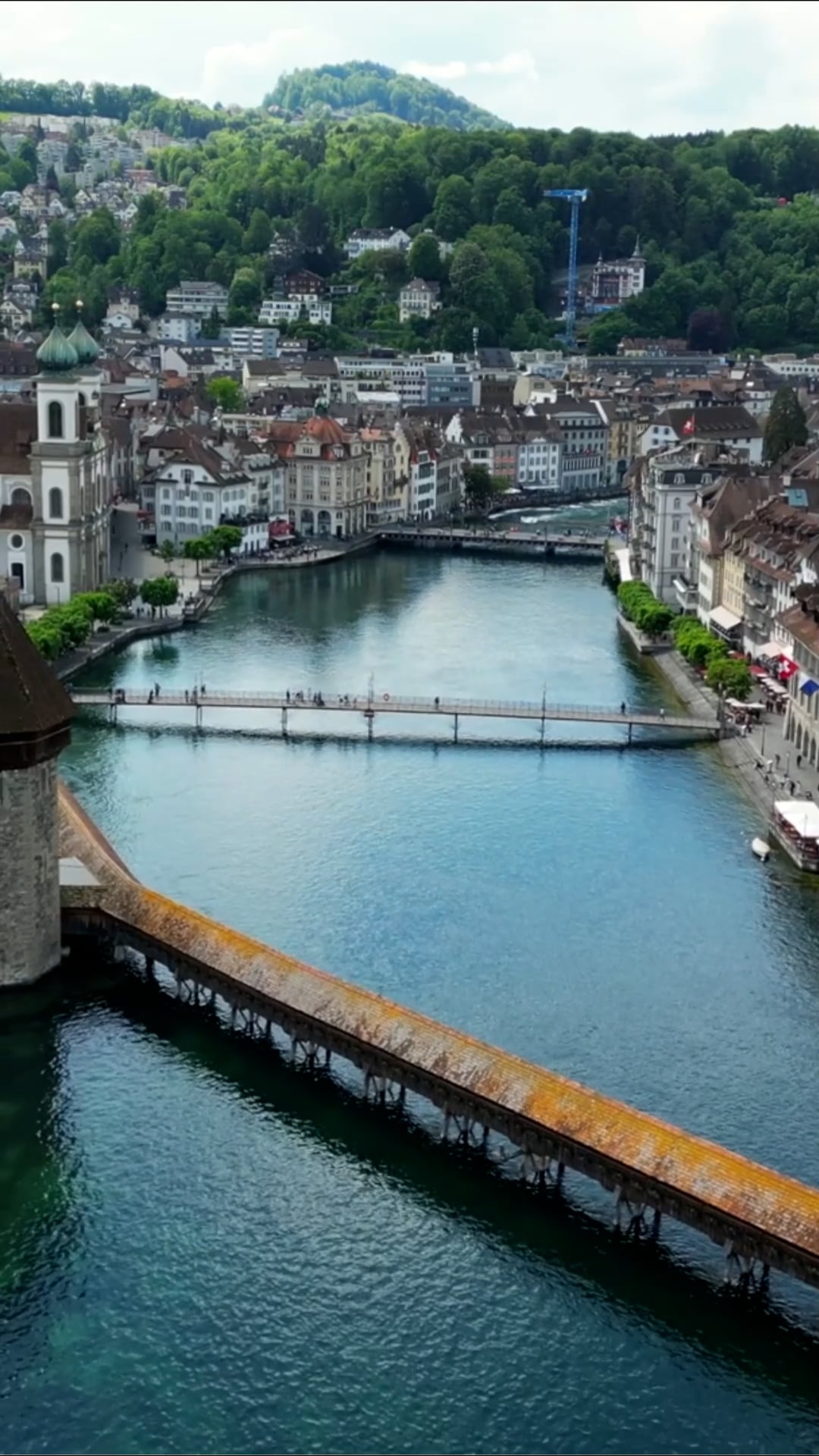 Kapellbroen i Lucerne: En dronereise gjennom sveitsisk historie