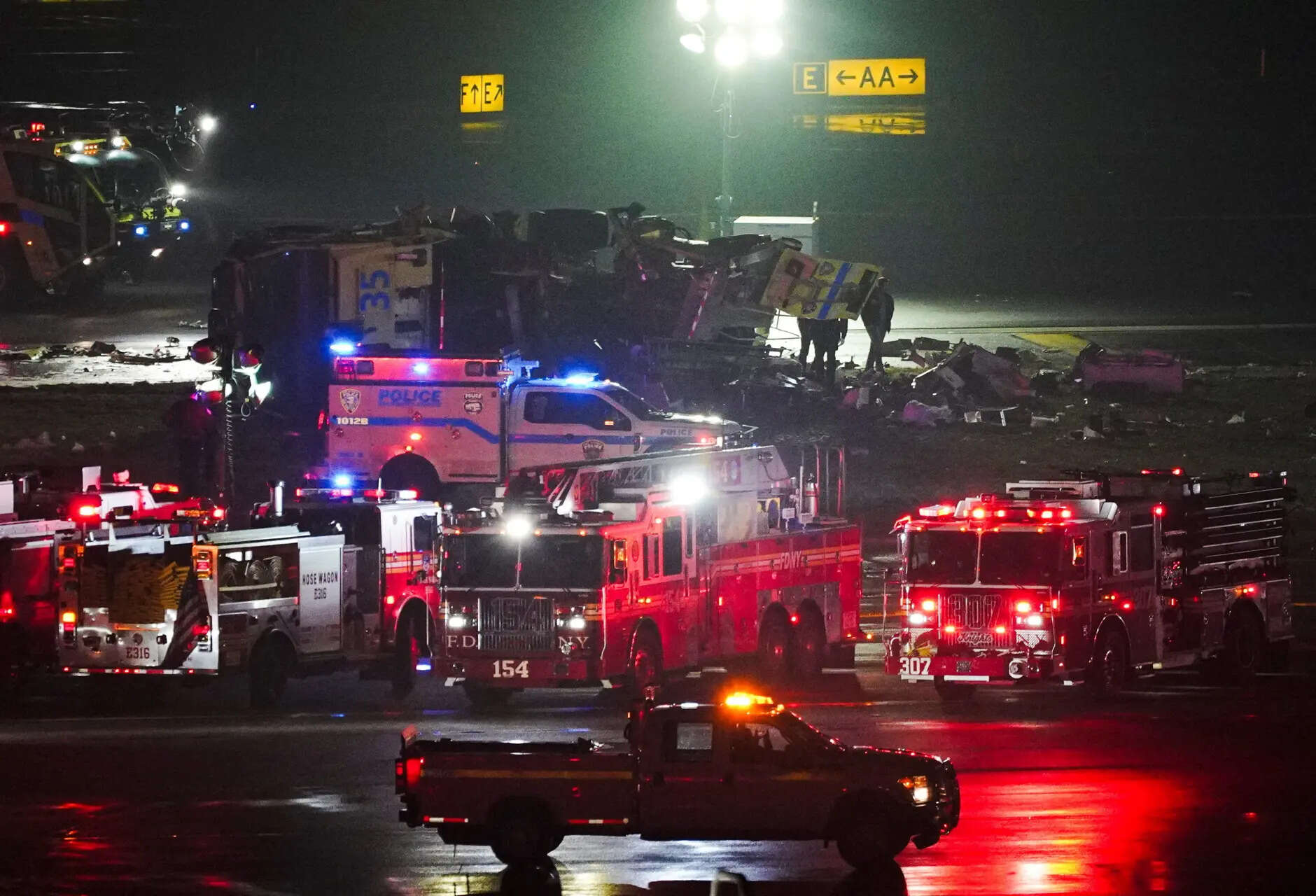 Air Canada Express pilot and co-pilot killed in LaGuardia crash ...