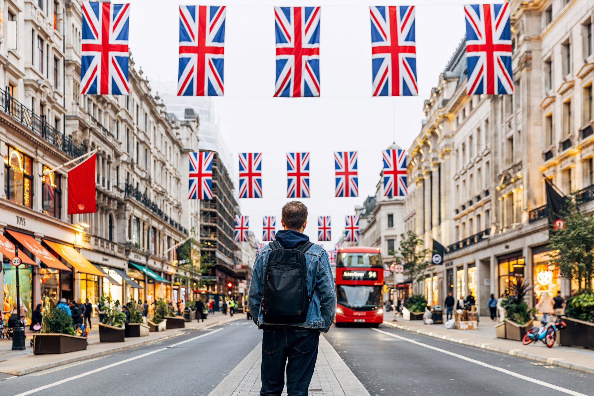 10 ans après le Brexit, le Royaume-Uni est devenu aussi pauvre que le ...