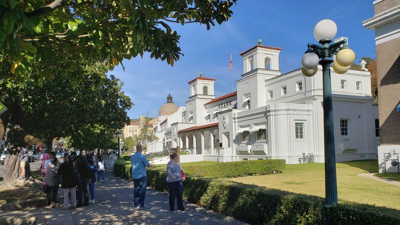 13 charming southern mountain towns that are easy on the wallet