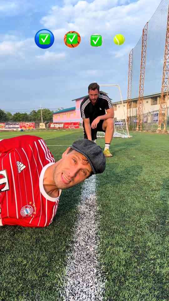 Ultimate football challenge for elite goalkeepers