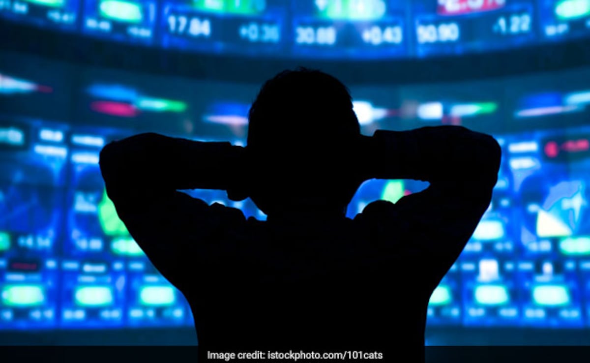 Investors lose Rs 15 lakh crore in an hour: Why markets crashed today