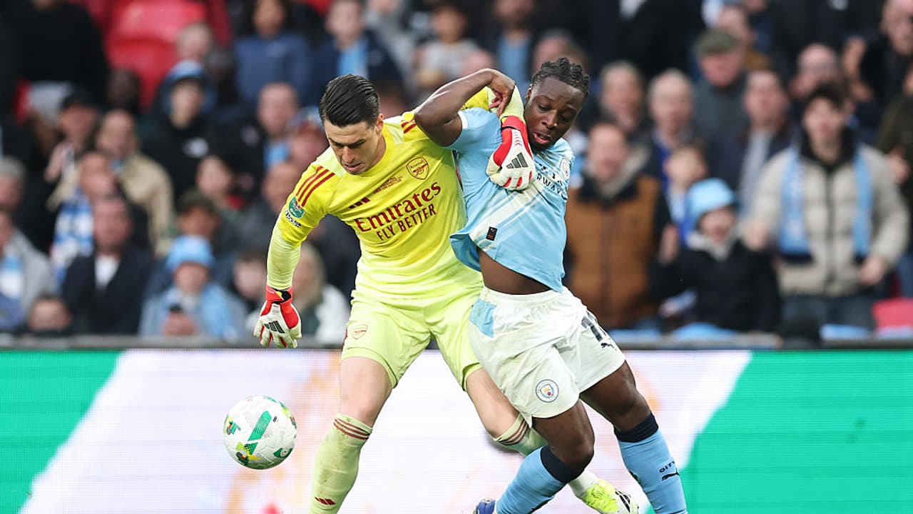 Kepa’s butterfingers – Arsenal mocked with meme storm following Carabao ...