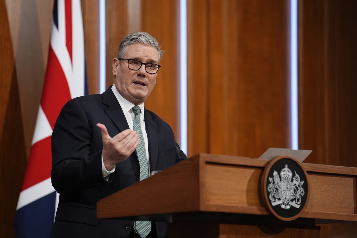 Starmer holds emergency cost-of-living meeting amid soaring prices