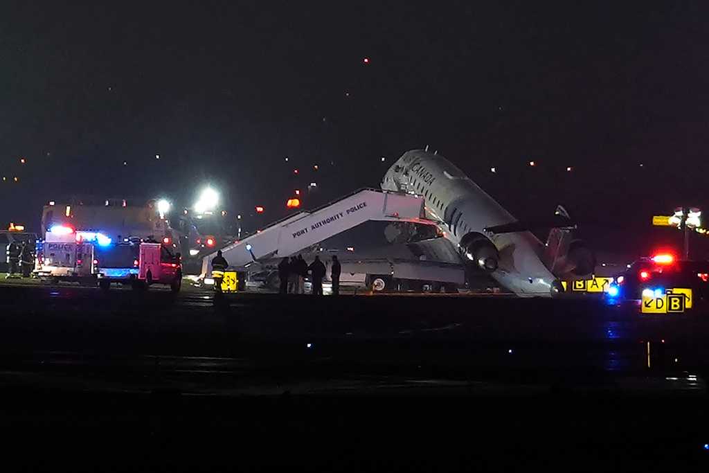 Flights canceled between Orlando and New York's LaGuardia Airport after ...